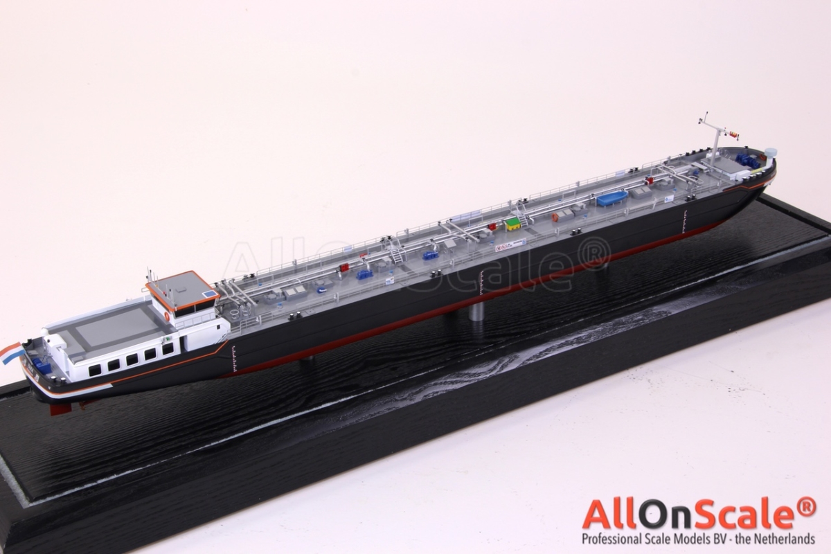 Cargo ships | AllOnScale Technical Scalemodels