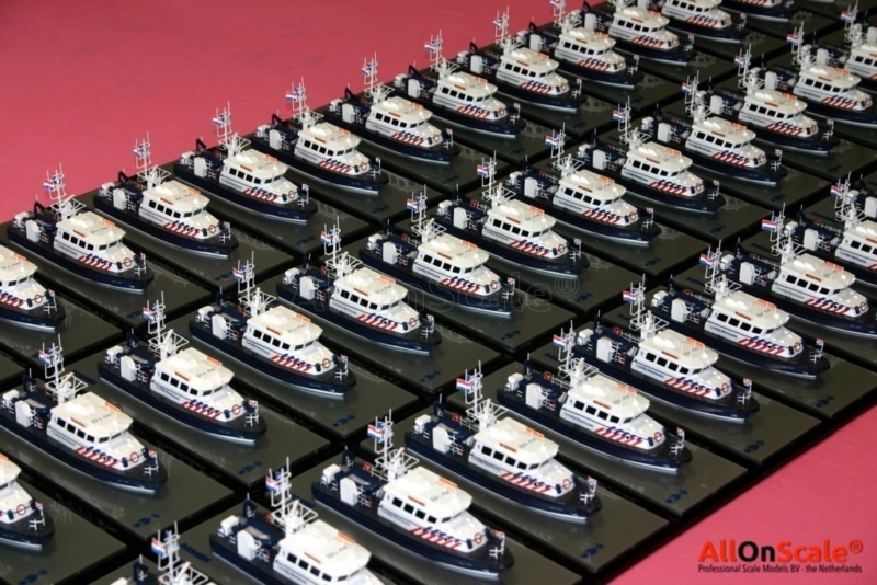 Damen SPA2005 1:160 | Professional Scale Models BV